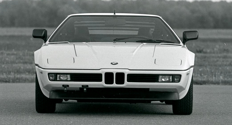BMW M1 – versenypályára született - Retrovasak.hu